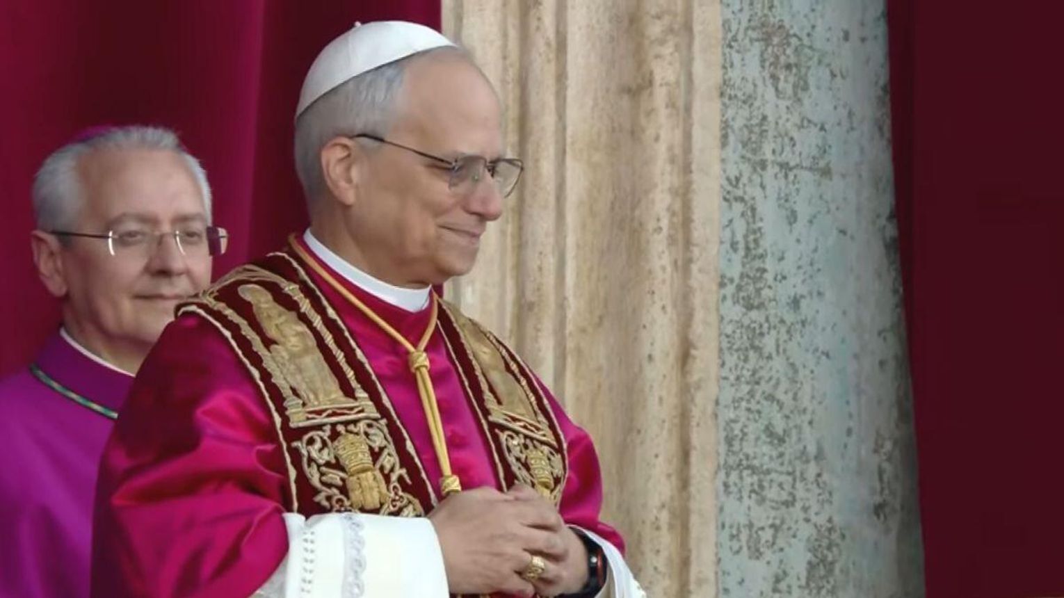 Biały dym nad Kaplicą Sykstyńską – mamy nowego papieża Leona XIV ...