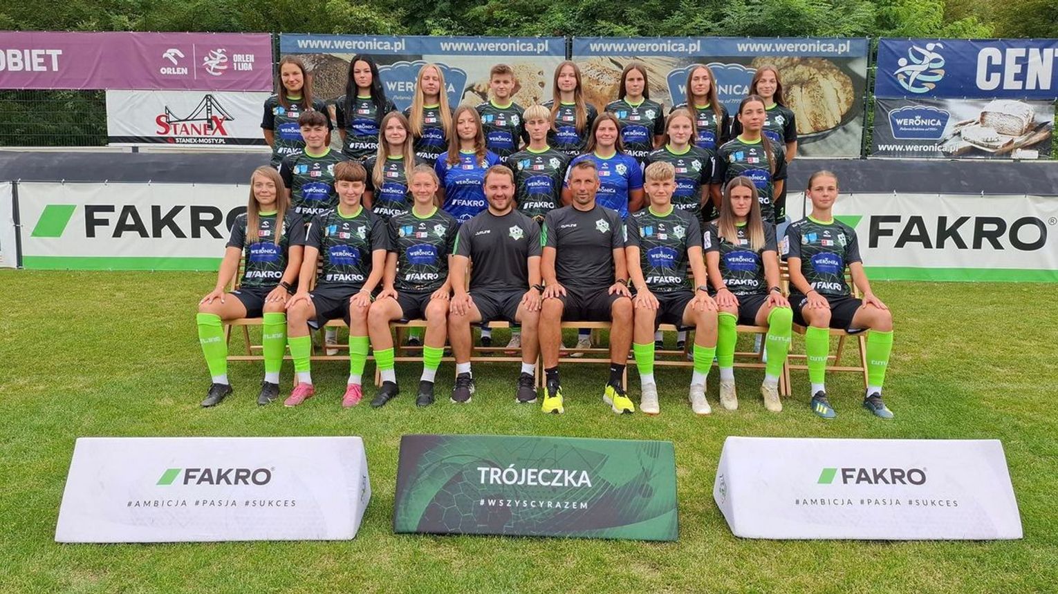 Staszkówka Jelna rozpoczęła kolejny sezon w 1. lidze piłki nożnej